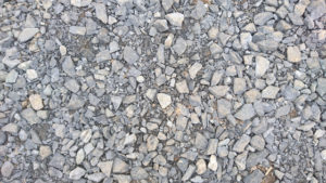 砕石の違い【単粒度・再生砕石・C‐40・RC-40・M‐30】などの説明 価格差はどのくらい？ | おはかのなかのブログ